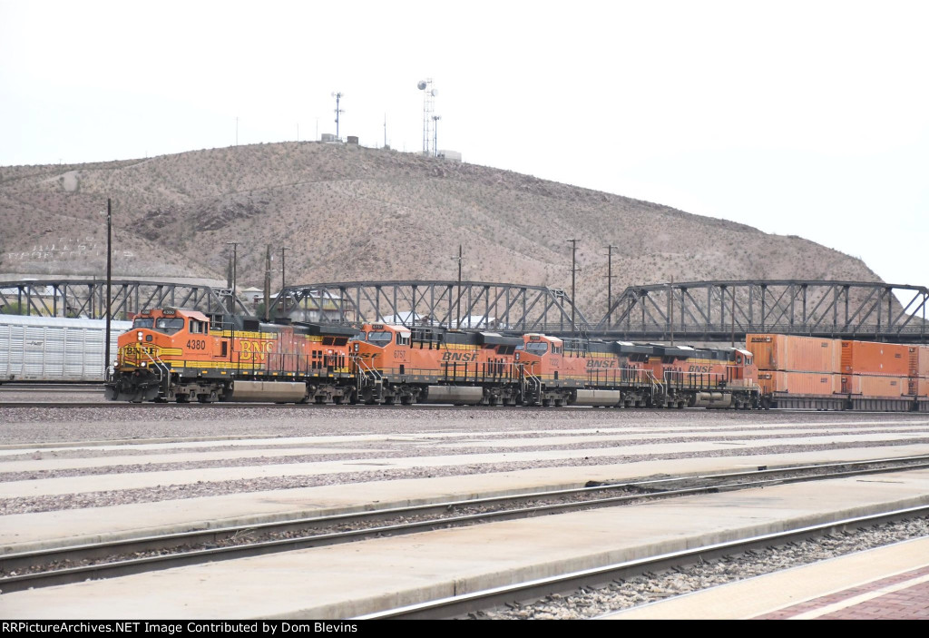 BNSF 4380